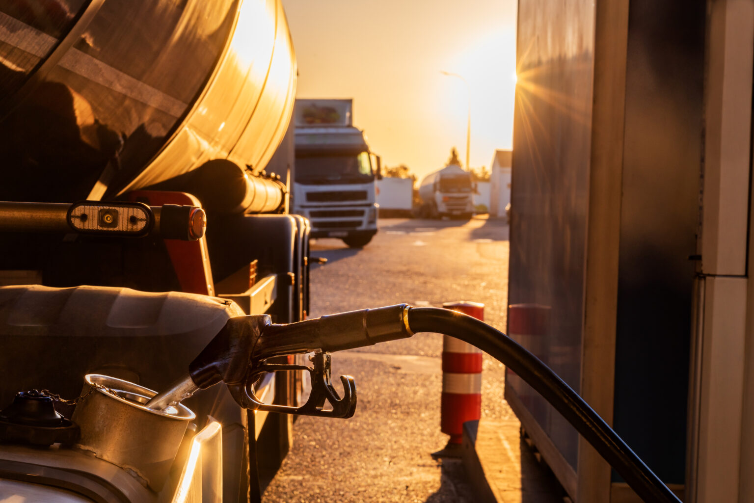 Fuel Cards for HGVs, coaches and Commercial Vehicles | UK Fuels